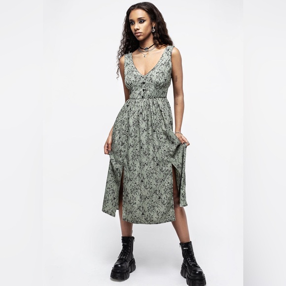 Disturbia | Dresses | Nwt Disturbia Cassie Green Floral Corset Button ...